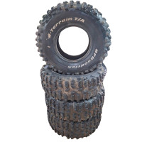 Jogo com 4 Pneus 33x12.5 R15 Recap. 100% off road 80% de Vida Útil